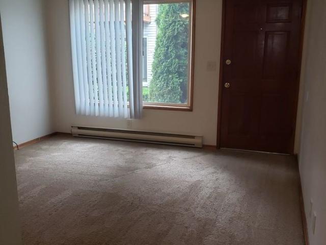 Beautifully Landscaped 1 and 2 bedroom apartments 1 Bedroom Apartment for Rent at 1712 E Fourth Plain Blvd, Vancouver, WA 98661 Rose Village