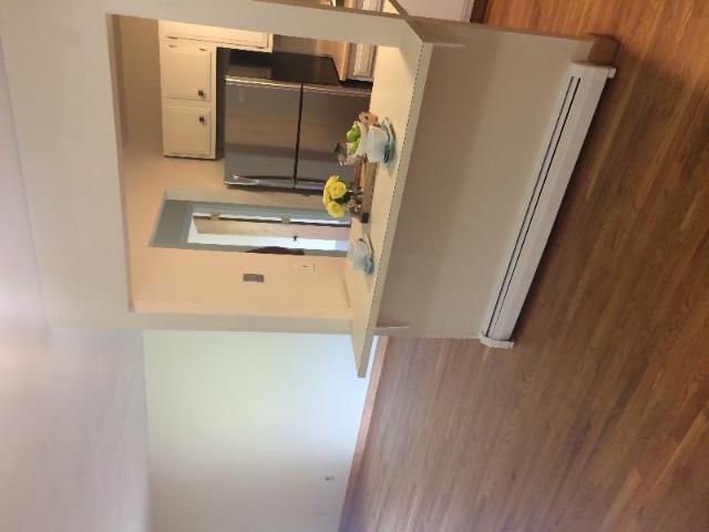 Beautifully maintained condo with open floor plan