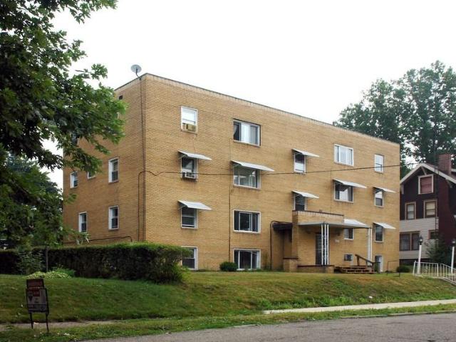 Beautifully Renovated 10 Unit Apartment Complex 1 Bedroom Apartment for Rent at 1027 17th St Nw, Canton, OH 44703 North Lehman