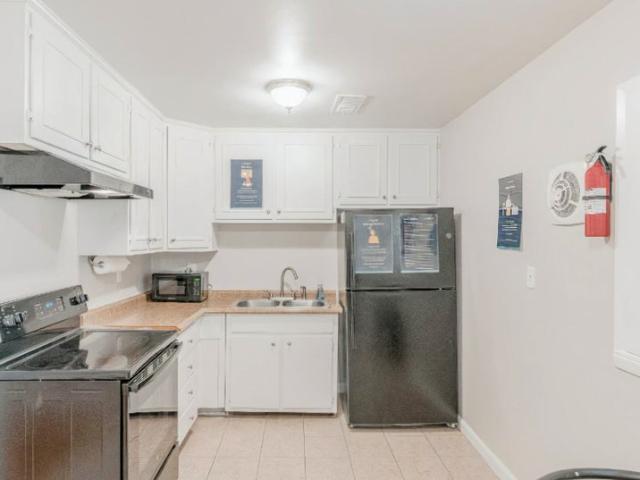 Beautifully reonvated Home in Forest Park, near So
