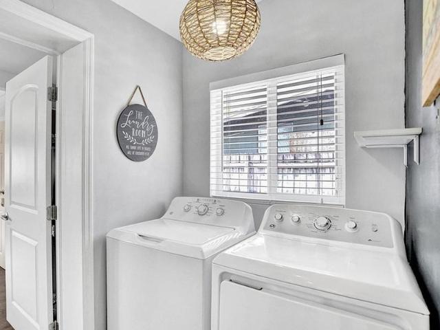 Beautifully Staged Large Rooms in a Quiet, Peacefu