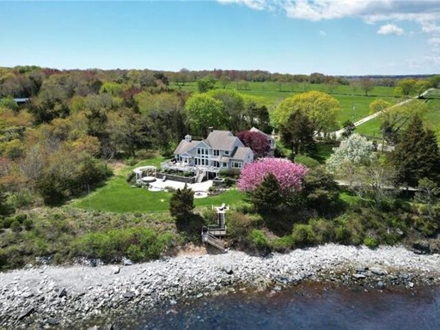Beavertail Rd, Jamestown, Home For Sale