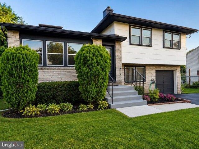 Beaver Dr, Barrington, Home For Sale