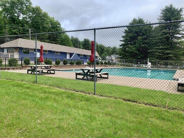 88 Beaver Ln, East Stroudsburg, PA 18301