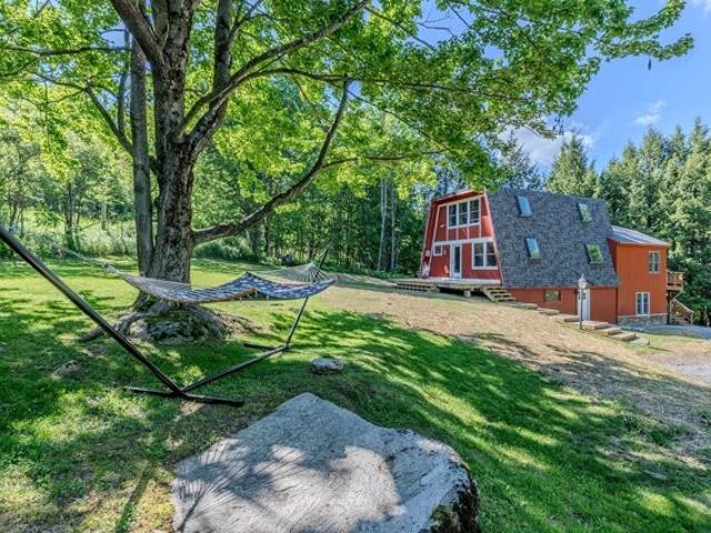 Beaver St, Winhall, Home For Sale