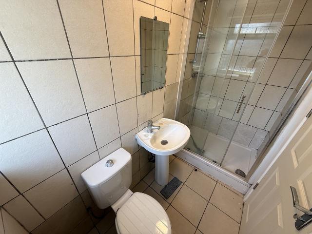 Beavers Lane, Hounslow, Middlesex TW4, 2 bed shared accommodation to rent, £1,600 pcm | PrimeLocation