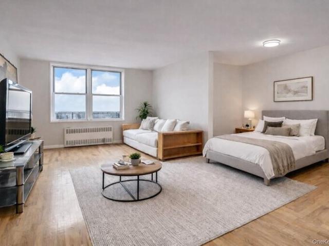 Beach Th St Apt E, Rockaway Park, Property For Sale