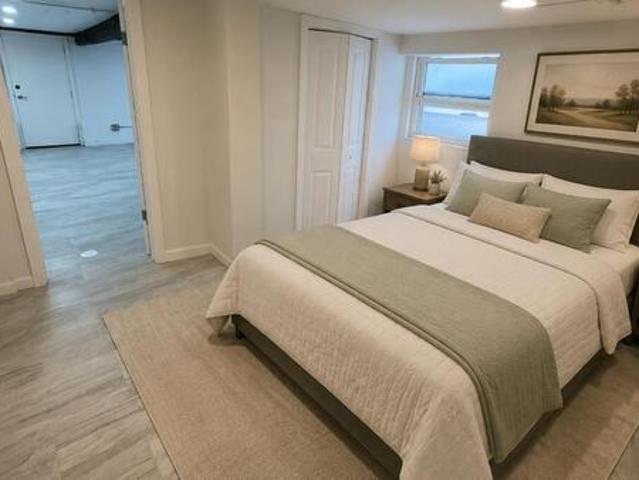 Beach Town Private 1 Bedroom Near Rockaway Beach – Make It Your Own!