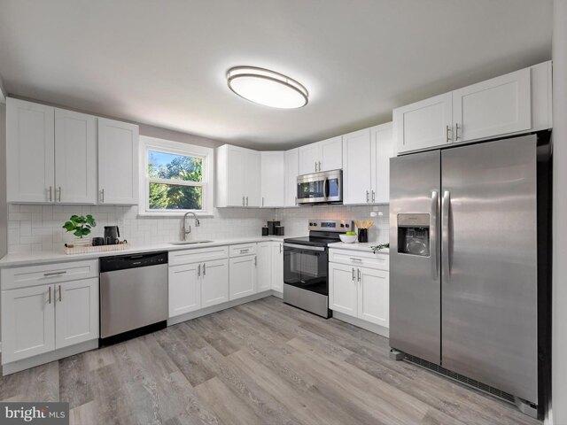 Beach Ave, Pasadena, Home For Sale