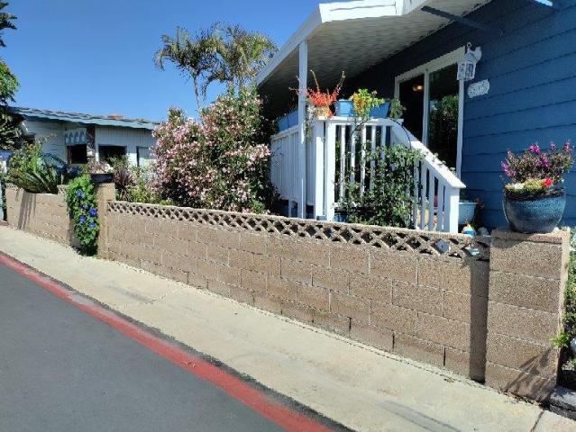 Beach cottage room for rent