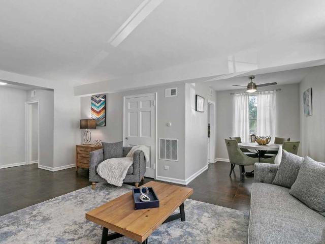 Beach Club Detroit 2 Bedroom Apartment for Rent at 7700 East St, Detroit, MI 48201 University