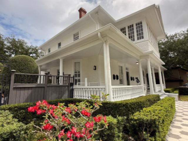 Beach Flats — Hyde Park, Tampa 1 Bedroom Apartment for Rent at 210 W Hyde Park Pl, Tampa, FL 33606 Hyde Park North