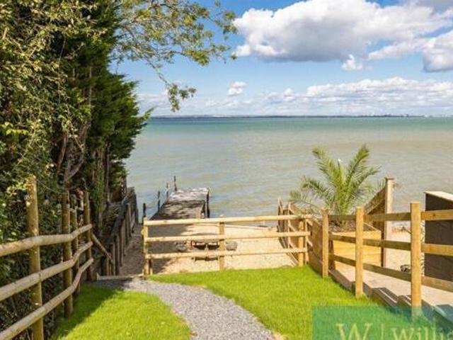 Beach Frontage, Woodside Road, 4 Bedroom Detached