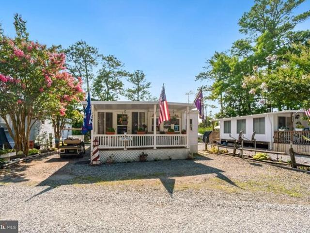 Beach Harbor Dr Unit E, Grasonville, Condo For Sale