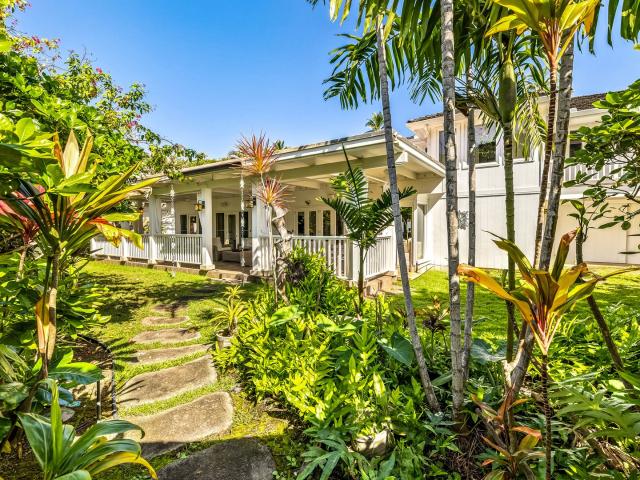 Beach Home, Steps Away From World Famous Lanikai Beach