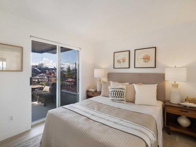 Beach Landing 2 Bedroom Apartment for Rent at 6023 Sw Stevens St, Seattle, WA 98116 Alki