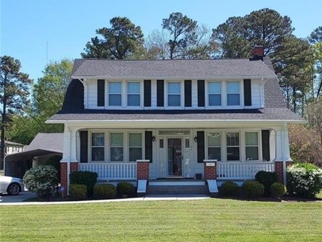 Beach Rd, Hampton, Home For Sale
