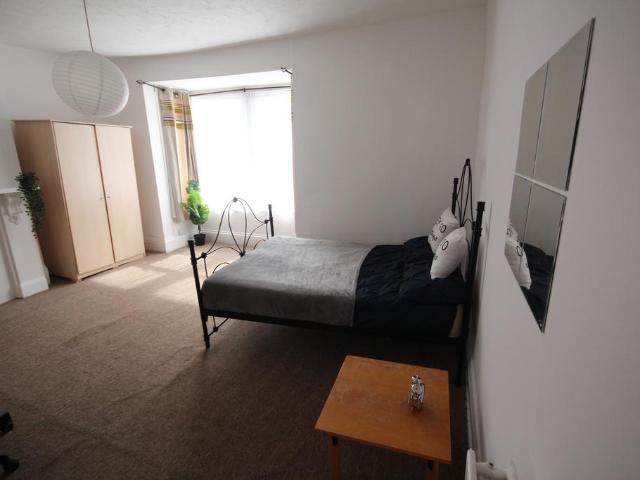 Beach Road, Southsea PO5 5 bed terraced house to rent £2,970 pcm £685 pw