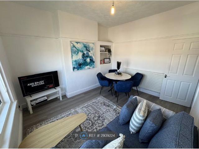 Beach Road, Thornton Cleveleys FY5, 2 bed flat to rent, £795 pcm | PrimeLocation