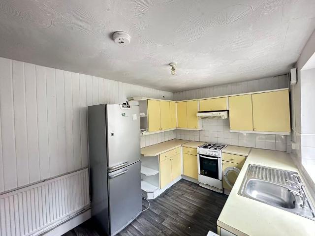 Beach Street, Swansea SA1, 4 bed terraced house to rent, £1,050 pcm | PrimeLocation