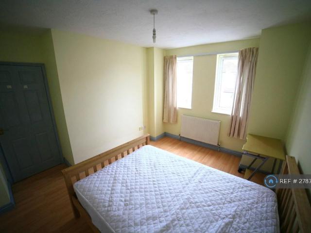 Beachgrove Road, Bristol, BS16 3 bed terraced house to rent £1,950 pcm £450 pw