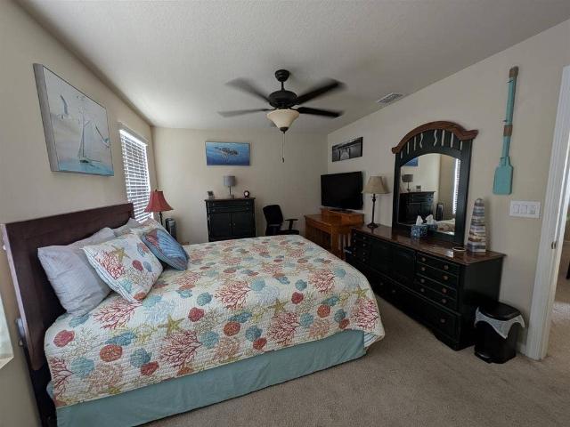 Beachside furnished room for rent