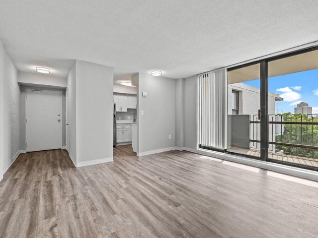 Beacon 303 3 Bedroom Apartment for Rent at 303 Effingham St, Portsmouth, VA 23704