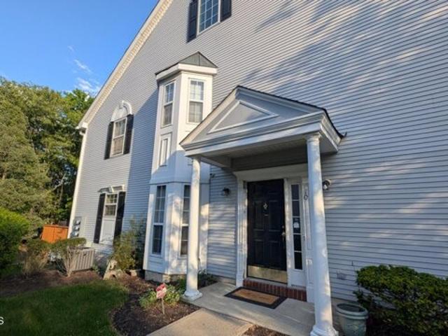 Beacon Ct, Holmdel, Home For Sale