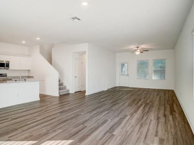 Beacon at Clinton Corners Rental Homes 3 Bedroom Apartment for Rent at 11458 Adam Lee Way, Dade City, FL 33525