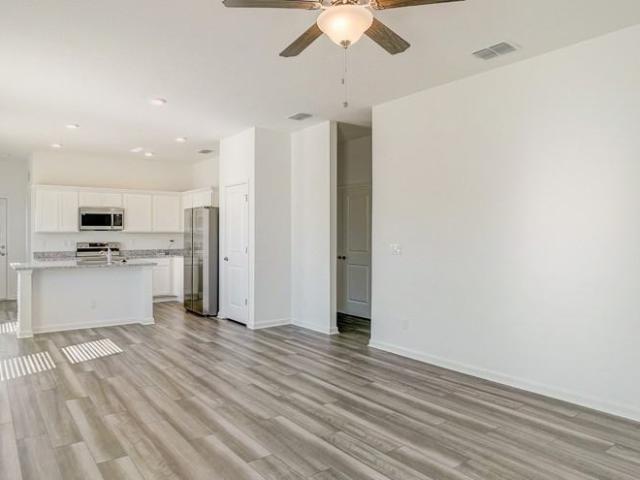 Beacon at Clinton Corners Rental Homes 3 Bedroom Apartment for Rent at 11458 Adam Lee Way, Dade City, FL 33525