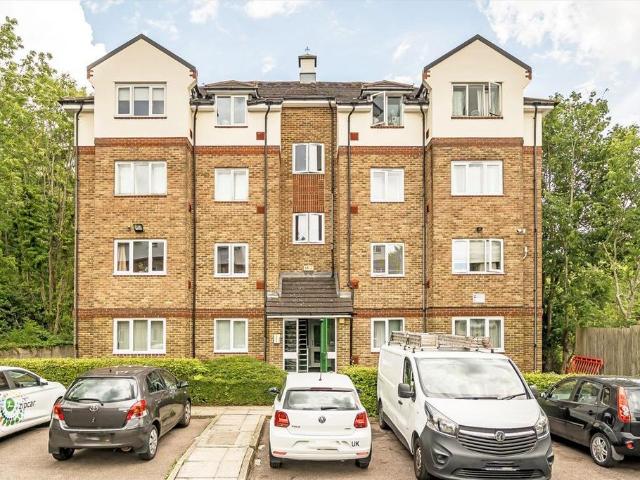 Beacon Gate, London SE14 1 bed flat to rent £1,550 pcm £358 pw