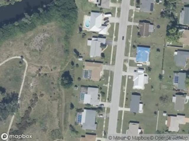 Beacon Dr