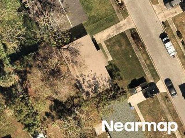 Beacon Dr