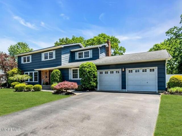 Beacon Dr, Howell, Home For Sale