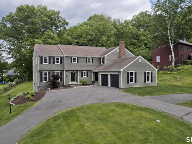Beacon Hill Dr, West Hartford, Home For Sale