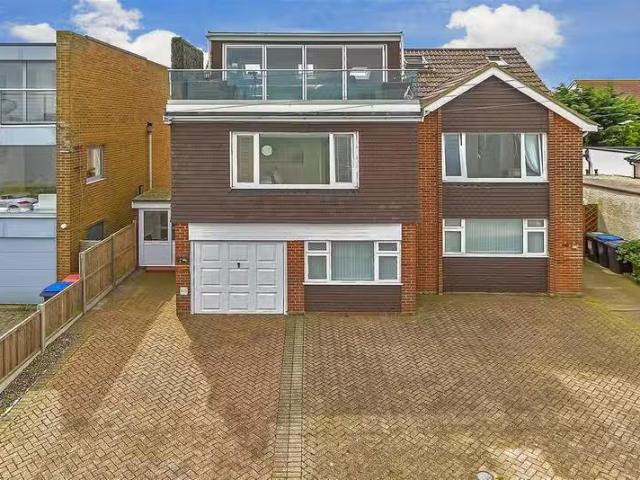 Beacon Hill, Herne Bay, Kent 4 bed penthouse for sale £490,000