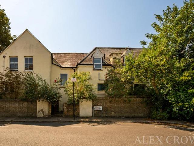 Beacon Hill, Holloway 2 bed flat to rent £2,300 pcm £531 pw