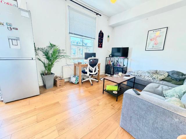 Beacon Hill, London N7, 1 bed flat to rent, £2,058 pcm | PrimeLocation
