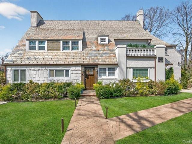 Beacon Hill Rd, Port Washington, Home For Sale
