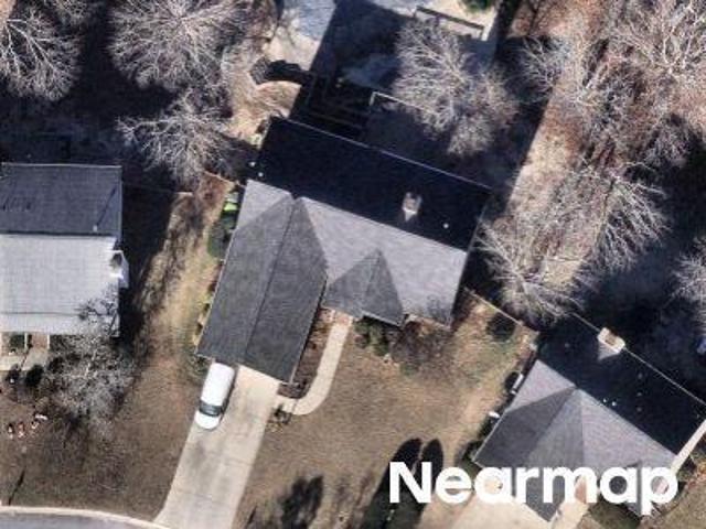 Beacon Ln
