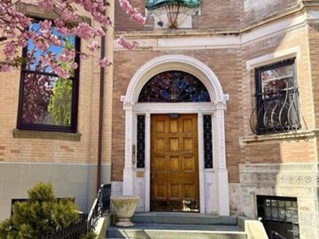 Beacon St Apt,boston, Condo For Sale
