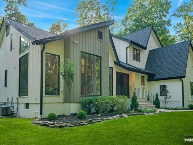 Beacon St, Haworth, Home For Sale