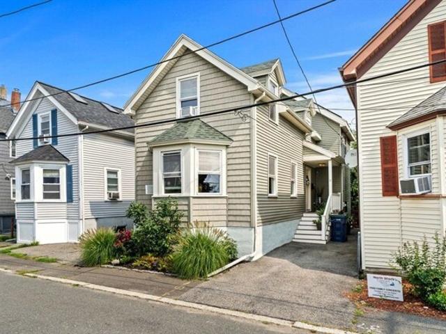 Beacon St, Salem, Home For Sale