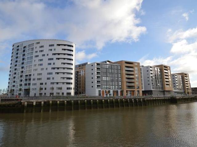 Beacon Point, 12 Dowells Street. 3 bed apartment to rent £3,000 pcm £692 pw