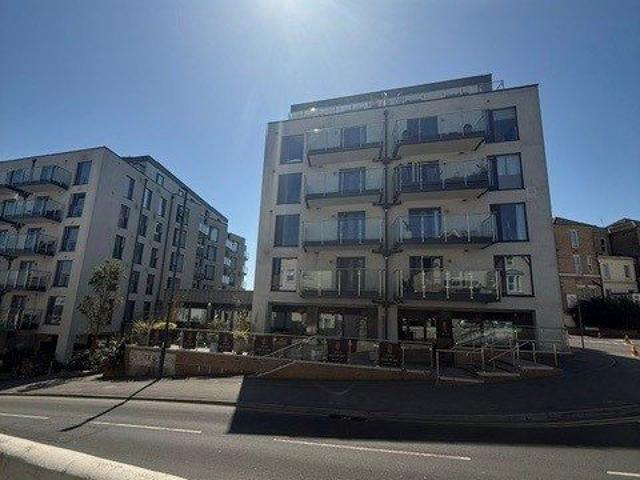 Beacon Road BH2, 2 bed flat to rent, £1,700 pcm | PrimeLocation