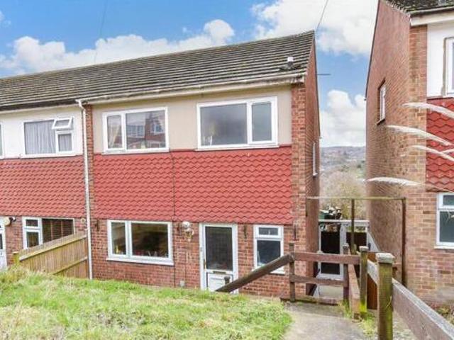 Beacon Road, Chatham, 3 Bedroom End