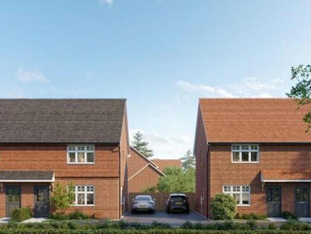 Beacon Road, Crowborough, 3 Bedroom Semi detached