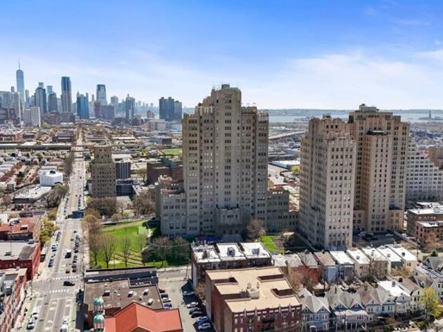 Beacon Way Apt,jersey City, Condo For Sale