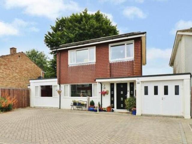 Beacon Way, Park Gate, 4 Bedroom Detached