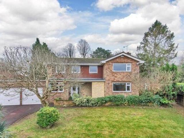 Beaconfields, Sevenoaks, 4 Bedroom Detached